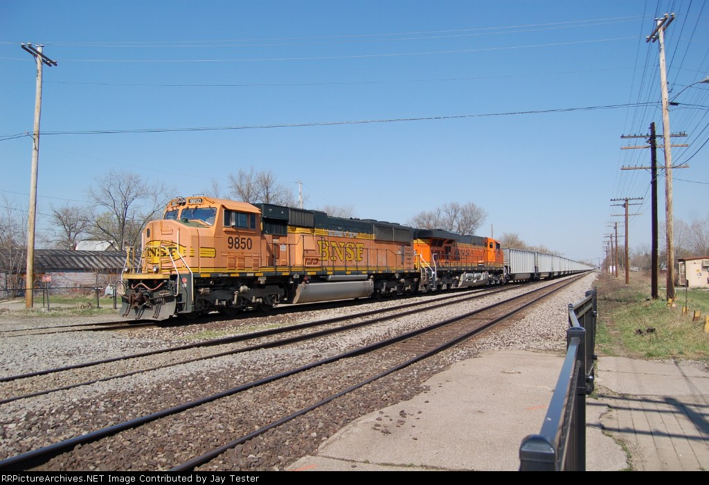 BNSF 9850